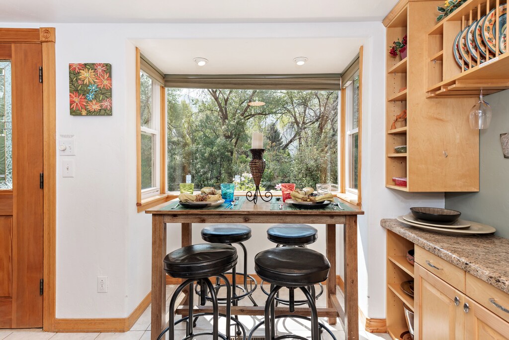 Mountain Shadows Cottage